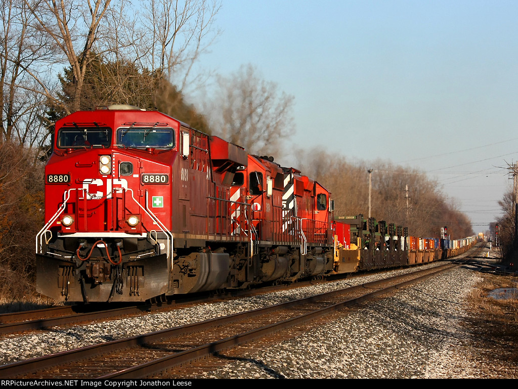 35T Westbound w/SD40-2's